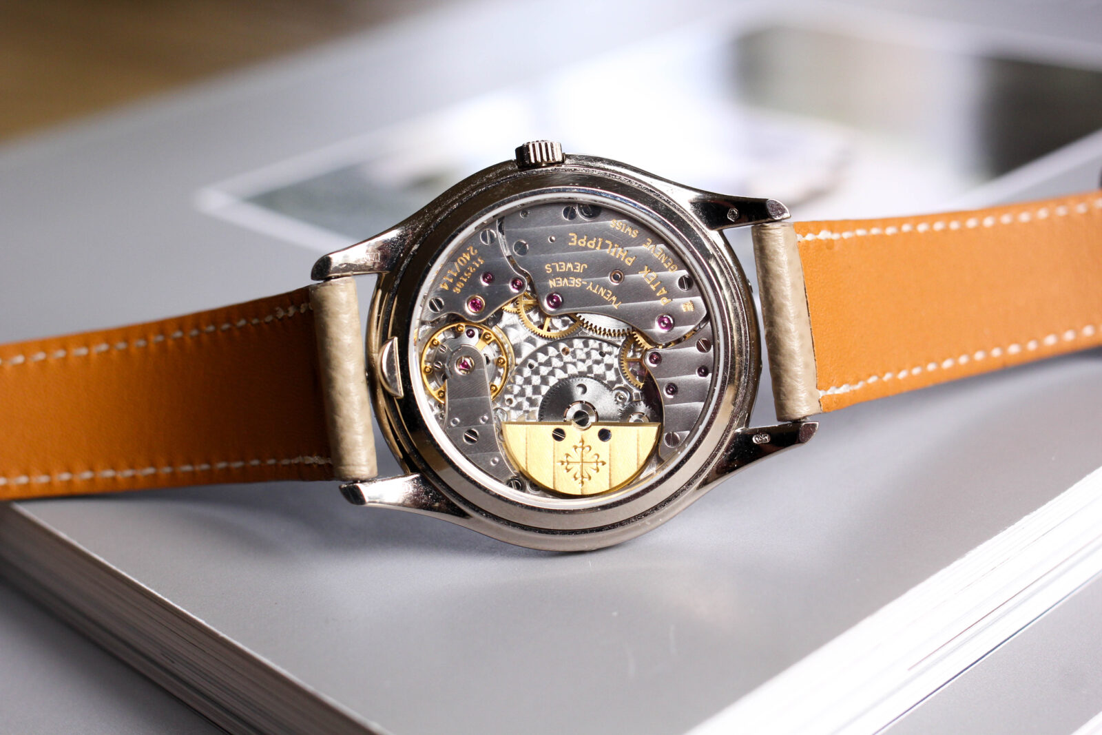 Patek Philippe 3940G Perpetual Calendar - Bazamu